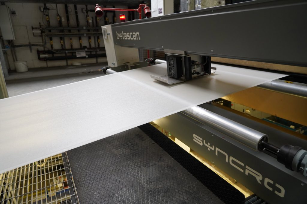 Gauging & Measurement Systems for Plastic Extrusion Lines